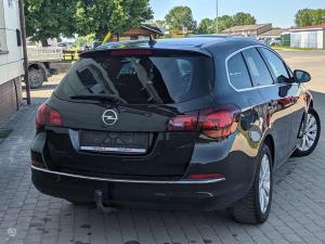 Black Opel Astra 2016 in Kretinga, with an engine capacity of 1.60 L and mileage of 260 thousand km for 5450 €, photo 10 on AUTOMOTO.COM.LV