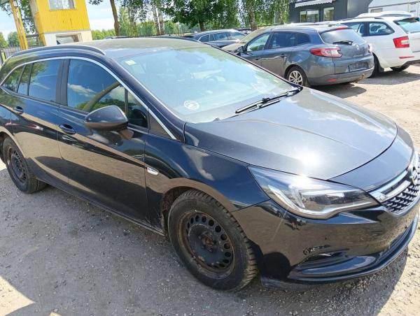 Black Opel Astra 2016 in Marijampole, with an engine capacity of 1.60 L and mileage of 287 thousand km for 3500 €, photo 10 on AUTOMOTO.COM.LV