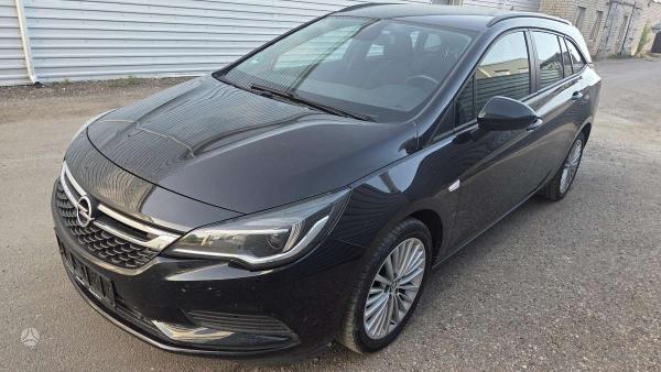 Black Opel Astra 2016 in Telschi, with an engine capacity of 1.60 L and mileage of 190 thousand km for 4900 €, photo 1 on AUTOMOTO.COM.LV