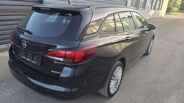 Black Opel Astra 2016 in Telschi, with an engine capacity of 1.60 L and mileage of 190 thousand km for 4900 €, photo 4 on AUTOMOTO.COM.LV