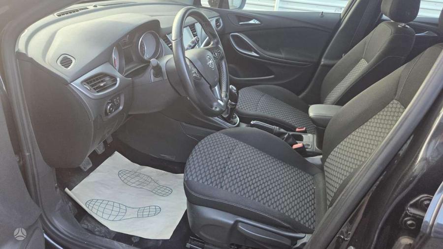 Melns Opel Astra 2016 Telšiai, ar dzinēja tilpumu 1.60 L un nobraukumu 190 tūkst. km par 4900 €, foto 8 vietnē AUTOMOTO.COM.LV
