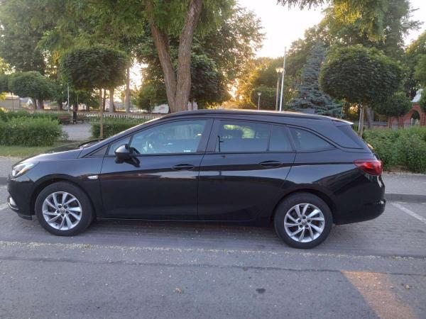 Melns Opel Astra 2016 Šauļi, ar dzinēja tilpumu 1.60 L un nobraukumu 212 tūkst. km par 5750 €, foto 5 vietnē AUTOMOTO.COM.LV