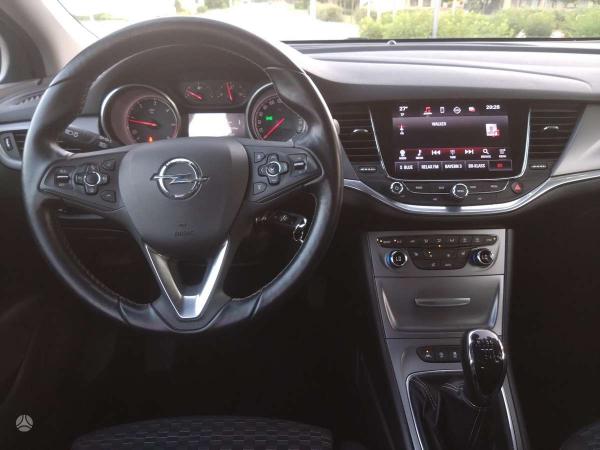 Melns Opel Astra 2016 Šauļi, ar dzinēja tilpumu 1.60 L un nobraukumu 212 tūkst. km par 5750 €, foto 9 vietnē AUTOMOTO.COM.LV