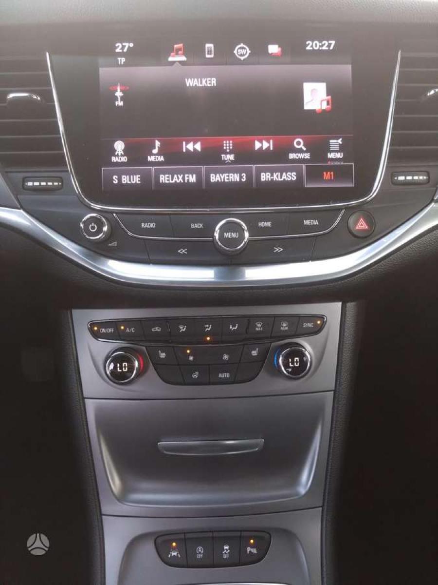Black Opel Astra 2016 in Siauliai, with an engine capacity of 1.60 L and mileage of 212 thousand km for 5750 €, photo 12 on AUTOMOTO.COM.LV