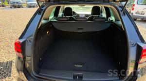 Black Opel Astra 2016 in Riga, with an engine capacity of 1.60 L and mileage of 199 thousand km for 8700 €, photo 22 on AUTOMOTO.COM.LV