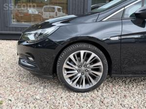 Black Opel Astra 2016 in Riga, with an engine capacity of 1.60 L and mileage of 199 thousand km for 8300 €, photo 10 on AUTOMOTO.COM.LV