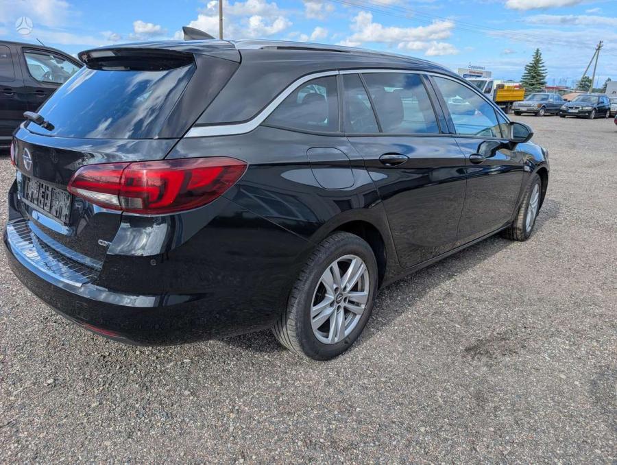 Black Opel Astra 2016 in Marijampole, with an engine capacity of 1.60 L and mileage of 131 thousand km for 5200 €, photo 20 on AUTOMOTO.COM.LV