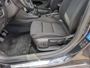 Black Opel Astra 2016 in Marijampole, with an engine capacity of 1.60 L and mileage of 131 thousand km for 5200 €, photo 25 on AUTOMOTO.COM.LV