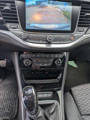 Black Opel Astra 2016 in Marijampole, with an engine capacity of 1.60 L and mileage of 131 thousand km for 5200 €, photo 29 on AUTOMOTO.COM.LV
