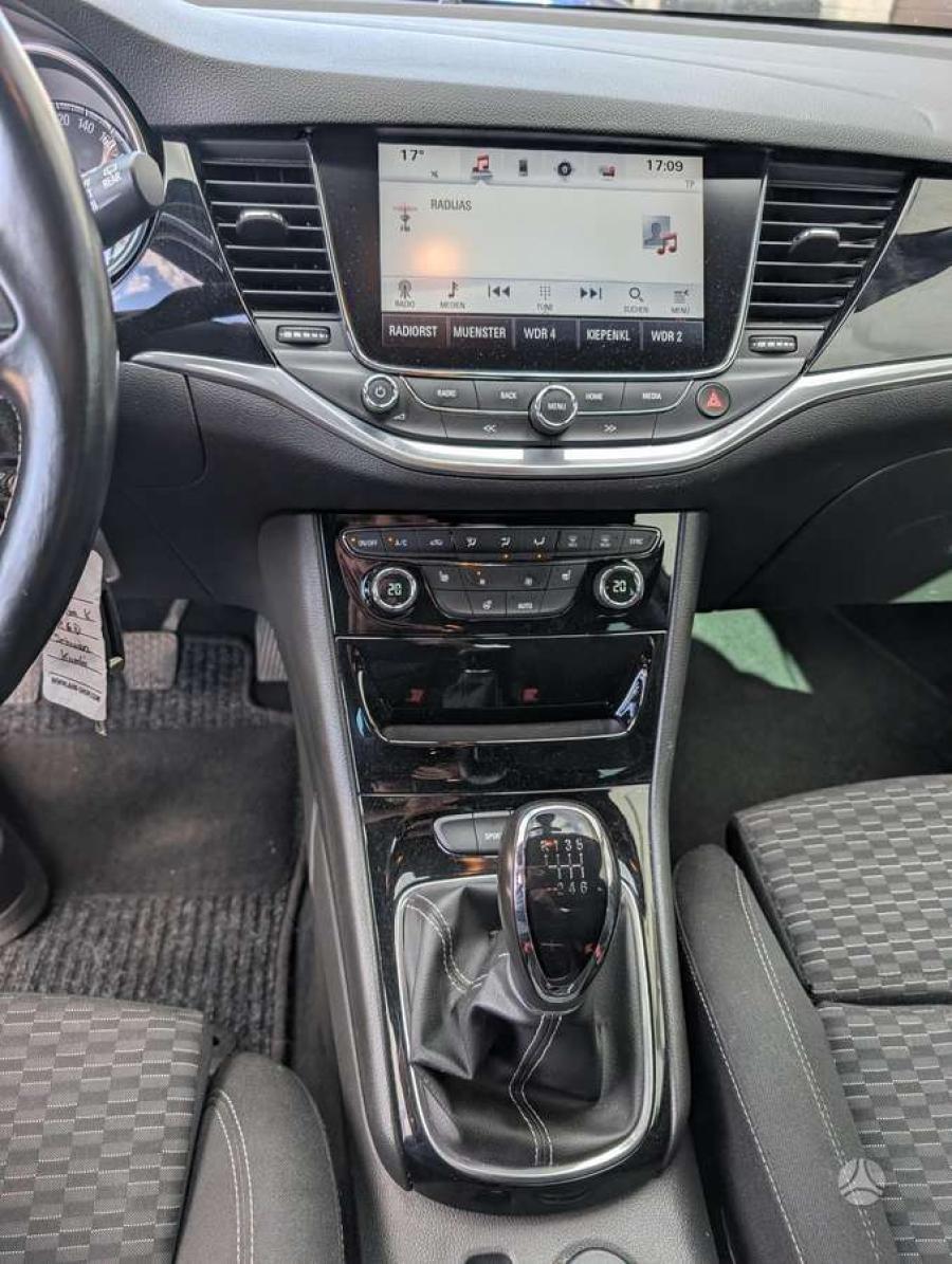 Black Opel Astra 2016 in Marijampole, with an engine capacity of 1.60 L and mileage of 131 thousand km for 5200 €, photo 30 on AUTOMOTO.COM.LV