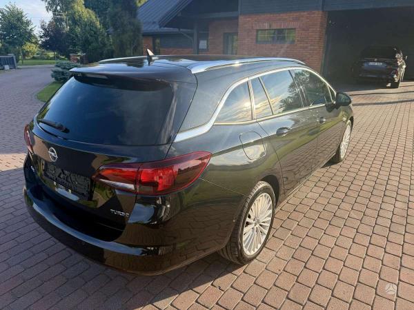Black Opel Astra 2016 in Radviliskis, with an engine capacity of 1.40 L and mileage of 190 thousand km for 4350 €, photo 2 on AUTOMOTO.COM.LV