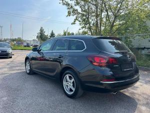 Black Opel Astra 2016 in Marijampole, with an engine capacity of 1.36 L and mileage of 168 thousand km for 5900 €, photo 7 on AUTOMOTO.COM.LV