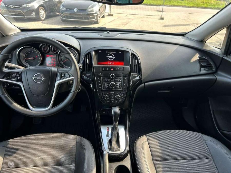 Black Opel Astra 2016 in Marijampole, with an engine capacity of 1.36 L and mileage of 168 thousand km for 5900 €, photo 17 on AUTOMOTO.COM.LV