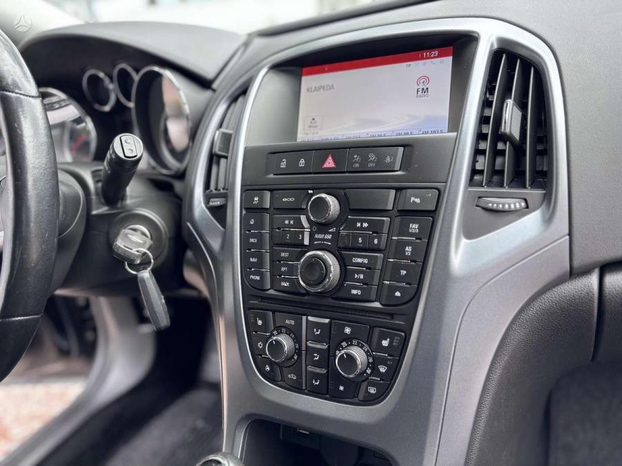 Melns Opel Astra 2016 Gargždai, ar dzinēja tilpumu 1.60 L un nobraukumu 236 tūkst. km par 5199 €, foto 17 vietnē AUTOMOTO.COM.LV
