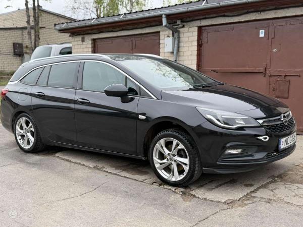 Melns Opel Astra 2016 Šauļi, ar dzinēja tilpumu 1.60 L un nobraukumu 220 tūkst. km par 2600 €, foto 4 vietnē AUTOMOTO.COM.LV