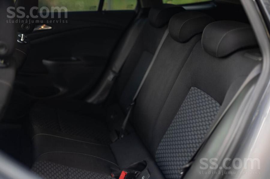 Melns Opel Astra 2016 Rīga, ar dzinēja tilpumu 1.60 L un nobraukumu 374 tūkst. km par 5990 €, foto 11 vietnē AUTOMOTO.COM.LV