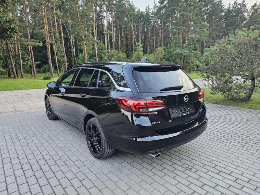 Melns Opel Astra 2016 Ukmergė, ar dzinēja tilpumu 1.60 L un nobraukumu 187 tūkst. km par 5500 €, foto 3 vietnē AUTOMOTO.COM.LV