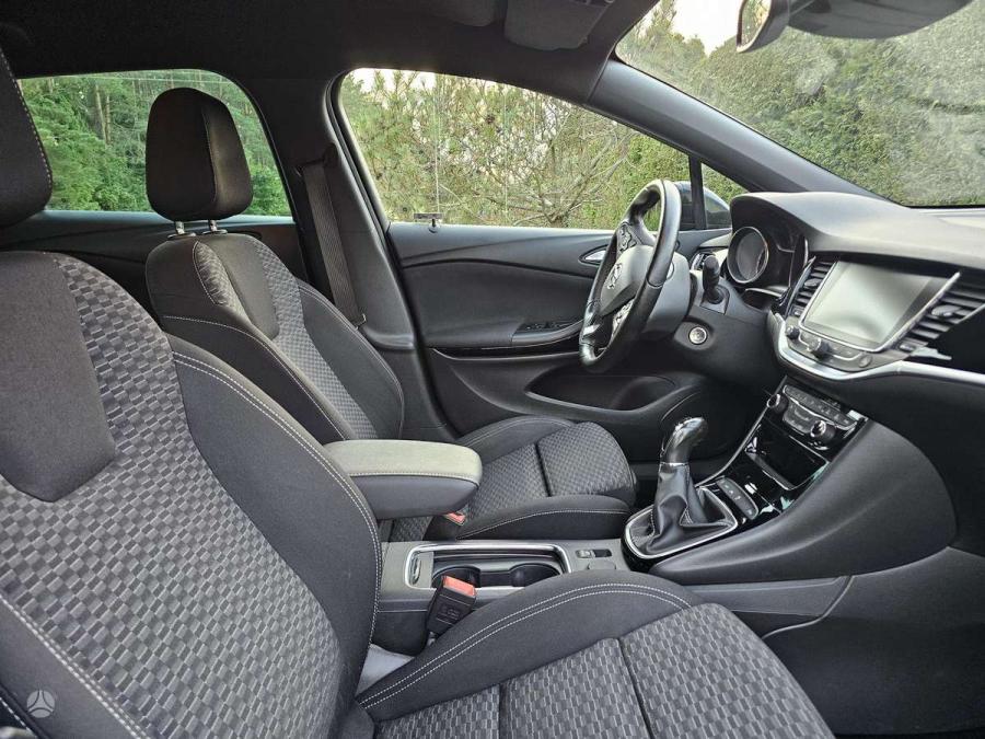 Melns Opel Astra 2016 Ukmergė, ar dzinēja tilpumu 1.60 L un nobraukumu 187 tūkst. km par 5500 €, foto 4 vietnē AUTOMOTO.COM.LV