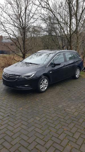 Melns Opel Astra 2017 Viļņa, ar dzinēja tilpumu 1.60 L un nobraukumu 160 tūkst. km par 7200 €, foto 2 vietnē AUTOMOTO.COM.LV