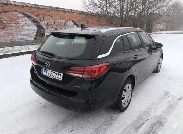 Melns Opel Astra 2017 Šauļi, ar dzinēja tilpumu 1.60 L un nobraukumu 129 tūkst. km par 7200 €, foto 4 vietnē AUTOMOTO.COM.LV