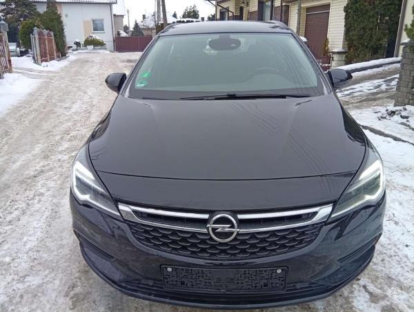 Melns Opel Astra 2017 Marijampole, ar dzinēja tilpumu 1.60 L un nobraukumu 220 tūkst. km par 5200 €, foto 1 vietnē AUTOMOTO.COM.LV