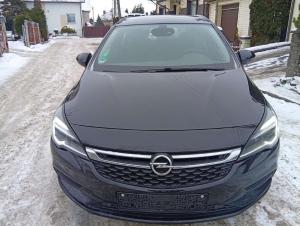 Black Opel Astra 2017 in Marijampole, with an engine capacity of 1.60 L and mileage of 220 thousand km for 5200 €, photo  on AUTOMOTO.COM.LV
