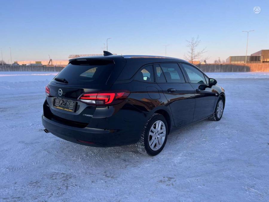 Melns Opel Astra 2017 Šauļi, ar dzinēja tilpumu 1.60 L un nobraukumu 245 tūkst. km par 6900 €, foto 7 vietnē AUTOMOTO.COM.LV