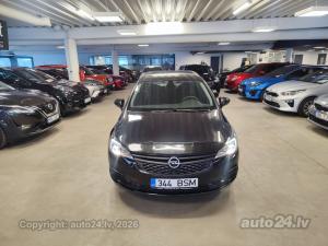 Black Opel Astra 2017 in Tartu, with an engine capacity of 1.40 L and mileage of 100 thousand km for 6990 €, photo 2 on AUTOMOTO.COM.LV