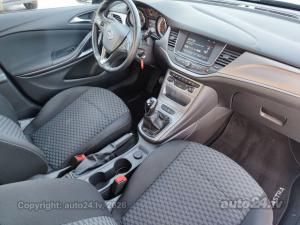 Black Opel Astra 2017 in Tartu, with an engine capacity of 1.40 L and mileage of 100 thousand km for 6990 €, photo 10 on AUTOMOTO.COM.LV