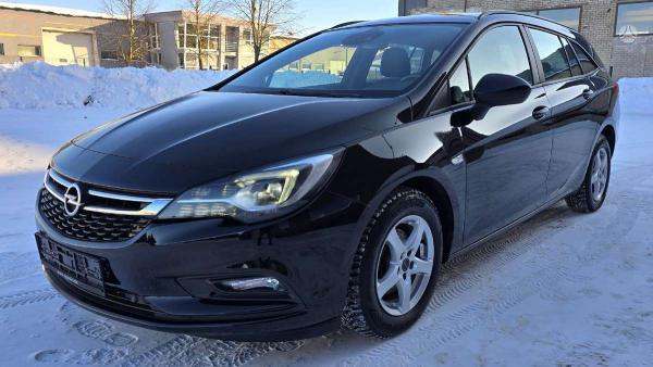 Black Opel Astra 2017 in Kretinga, with an engine capacity of 1.60 L and mileage of 141 thousand km for 6150 €, photo 5 on AUTOMOTO.COM.LV