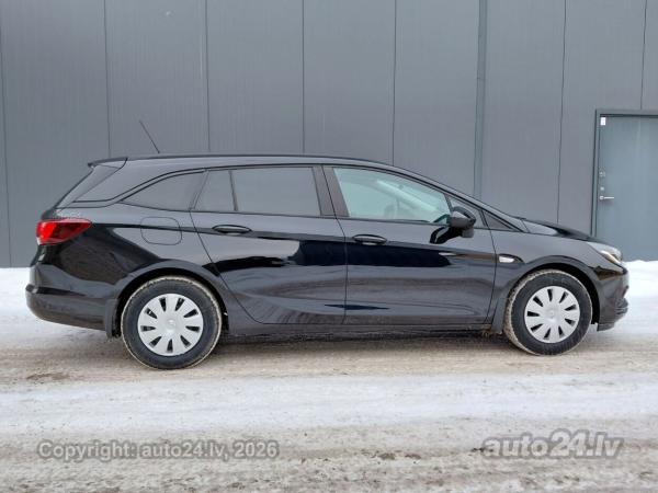 Black Opel Astra 2017 in Tartu, with an engine capacity of 1.40 L and mileage of 88 thousand km for 9199 €, photo 6 on AUTOMOTO.COM.LV