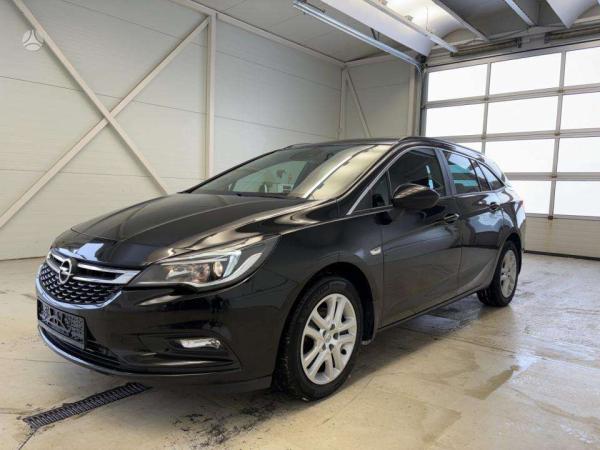 Black Opel Astra 2017 in Radviliskis, with an engine capacity of 1.60 L and mileage of 231 thousand km for 5950 €, photo 1 on AUTOMOTO.COM.LV