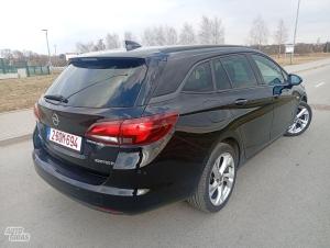 Black Opel Astra 2017 in Vilnius, with an engine capacity of 1.60 L and mileage of 231 thousand km for 5550 €, photo 5 on AUTOMOTO.COM.LV