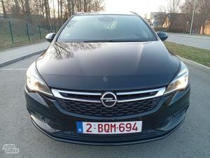 Black Opel Astra 2017 in Vilnius, with an engine capacity of 1.60 L and mileage of 231 thousand km for 5300 €, photo 2 on AUTOMOTO.COM.LV