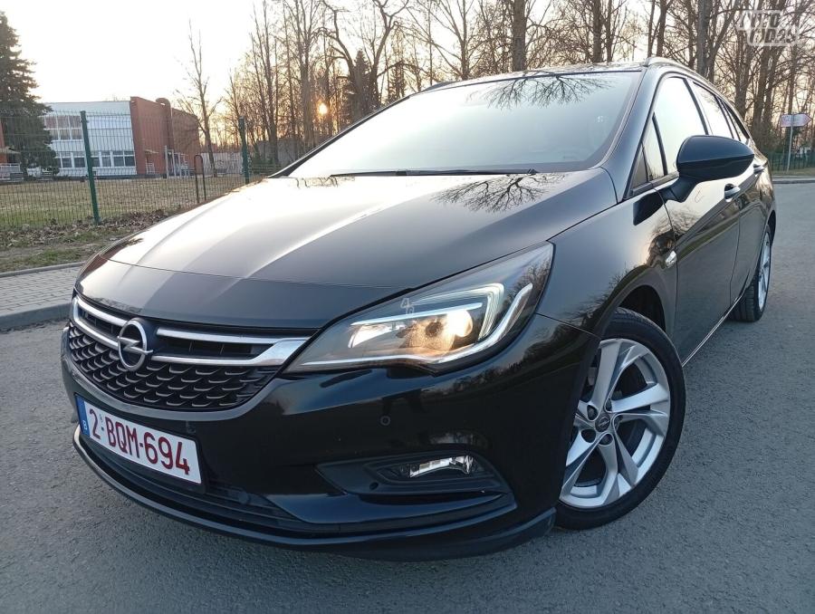 Black Opel Astra 2017 in Vilnius, with an engine capacity of 1.60 L and mileage of 231 thousand km for 5300 €, photo 3 on AUTOMOTO.COM.LV