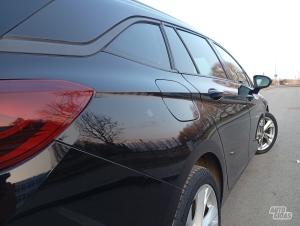 Black Opel Astra 2017 in Vilnius, with an engine capacity of 1.60 L and mileage of 231 thousand km for 5300 €, photo 10 on AUTOMOTO.COM.LV