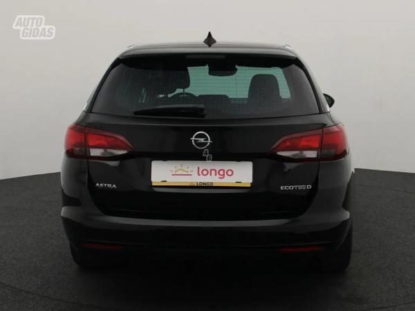 Black Opel Astra 2017 in Vilnius, with an engine capacity of 1.60 L and mileage of 207 thousand km for 7799 €, photo 5 on AUTOMOTO.COM.LV