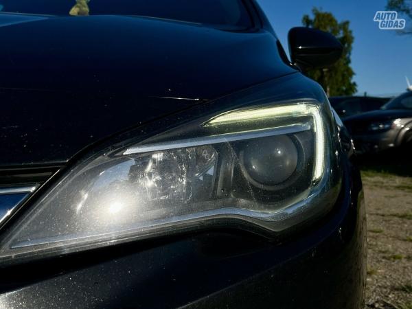 Melns Opel Astra 2017 Klaipėda, ar dzinēja tilpumu 1.60 L un nobraukumu 258 tūkst. km par 5499 €, foto 3 vietnē AUTOMOTO.COM.LV