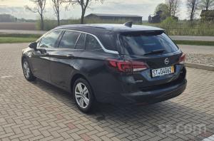 Black Opel Astra 2017 in Cesis, with an engine capacity of 1.60 L and mileage of 300 thousand km for 6000 €, photo 4 on AUTOMOTO.COM.LV