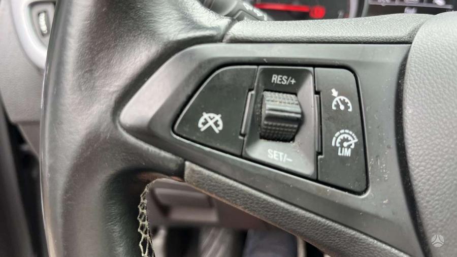 Melns Opel Astra 2017 Klaipėda, ar dzinēja tilpumu 1.00 L un nobraukumu 185 tūkst. km par 4999 €, foto 22 vietnē AUTOMOTO.COM.LV