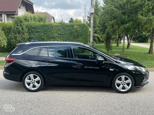 Black Opel Astra 2017 in Kedainiai, with an engine capacity of 1.60 L and mileage of 285 thousand km for 6499 €, photo 5 on AUTOMOTO.COM.LV