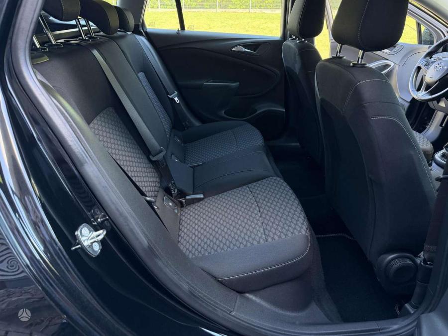 Melns Opel Astra 2017 Kretinga, ar dzinēja tilpumu 1.60 L un nobraukumu 223 tūkst. km par 5500 €, foto 20 vietnē AUTOMOTO.COM.LV