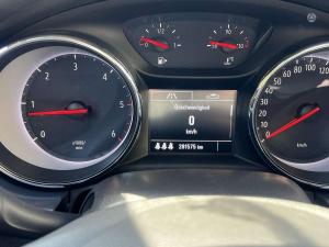 Black Opel Astra 2017 in Kaunas, with an engine capacity of 1.60 L and mileage of 281 thousand km for 5250 €, photo 13 on AUTOMOTO.COM.LV