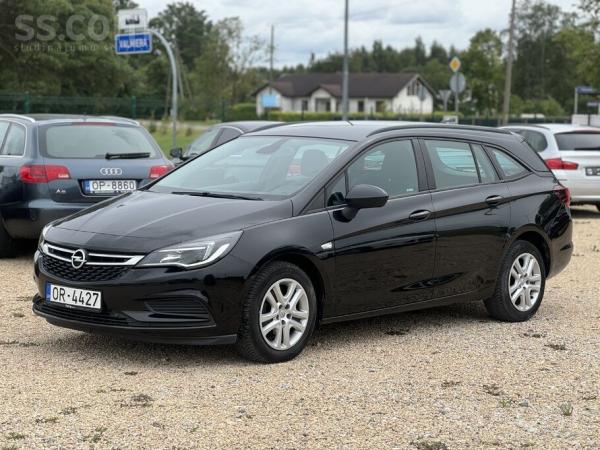 Black Opel Astra 2017 in Valmiera, with an engine capacity of 1.00 L and mileage of 216 thousand km for 7790 €, photo 1 on AUTOMOTO.COM.LV