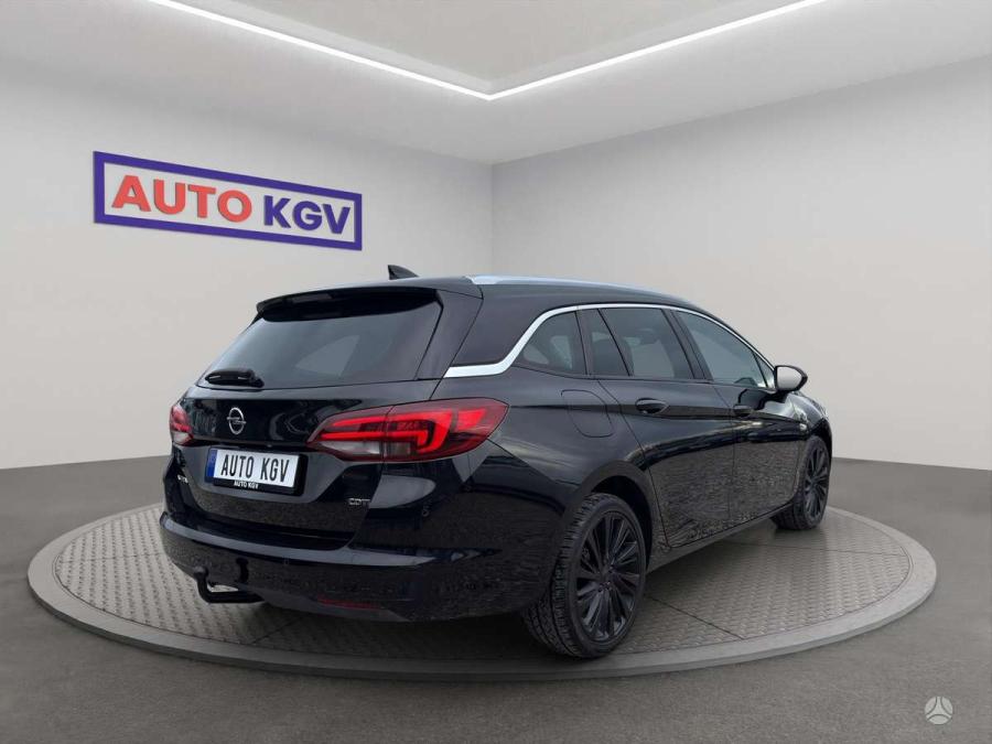 Black Opel Astra 2017 in Kaunas, with an engine capacity of 1.60 L and mileage of 219 thousand km for 6999 €, photo 6 on AUTOMOTO.COM.LV