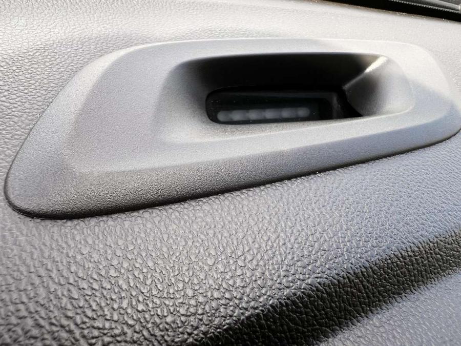 Melns Opel Astra 2017 Vilkaviškis, ar dzinēja tilpumu 1.60 L un nobraukumu 270 tūkst. km par 6999 €, foto 14 vietnē AUTOMOTO.COM.LV