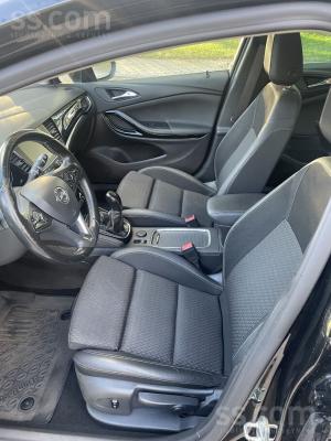 Melns Opel Astra 2017 Cēsis, ar dzinēja tilpumu 1.60 L un nobraukumu 270 tūkst. km par 4500 €, foto 8 vietnē AUTOMOTO.COM.LV