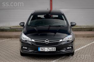 Melns Opel Astra 2017 Tukums, ar dzinēja tilpumu 1.60 L un nobraukumu 232 tūkst. km par 6990 €, foto 3 vietnē AUTOMOTO.COM.LV