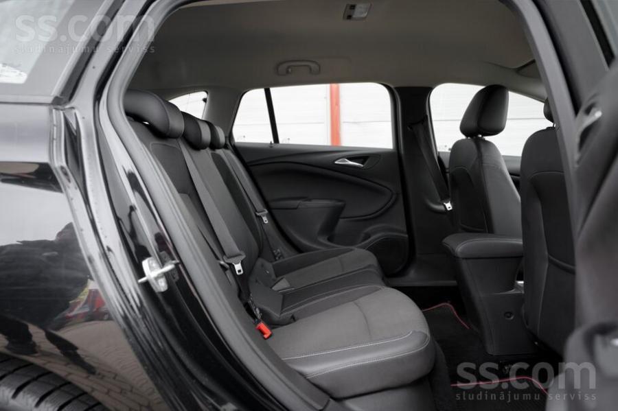 Melns Opel Astra 2017 Tukums, ar dzinēja tilpumu 1.60 L un nobraukumu 232 tūkst. km par 6990 €, foto 12 vietnē AUTOMOTO.COM.LV