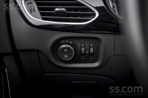 Melns Opel Astra 2017 Tukums, ar dzinēja tilpumu 1.60 L un nobraukumu 232 tūkst. km par 6990 €, foto 15 vietnē AUTOMOTO.COM.LV